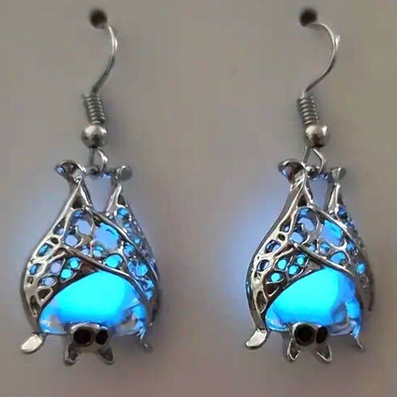 Jewelry | Glowing Bat Hanging Upside Down Lacey Mesh Lattice Wing ...